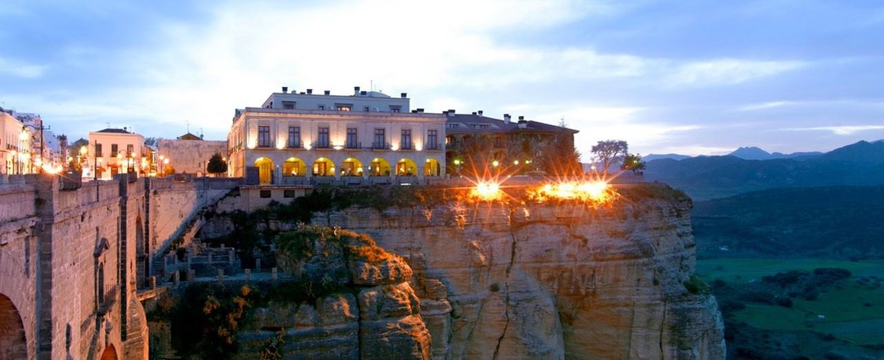 Los 16 Paradores en Andalucía - Hoteles y Paradores de Turismo en España